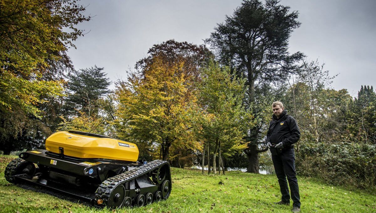 Slope Mower & Remote Controlled Mowing NZ | McConnel ROBOCUT